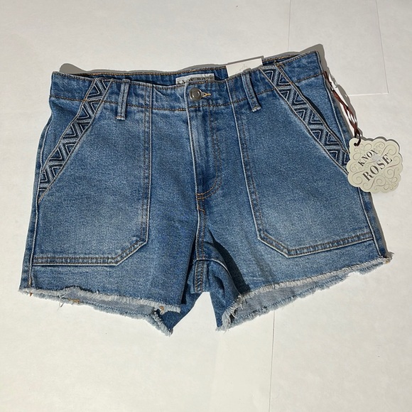Knox Rose | Shorts | Knox Rose Blue Indigo Mid Rise Jean Shorts Size 4 ...